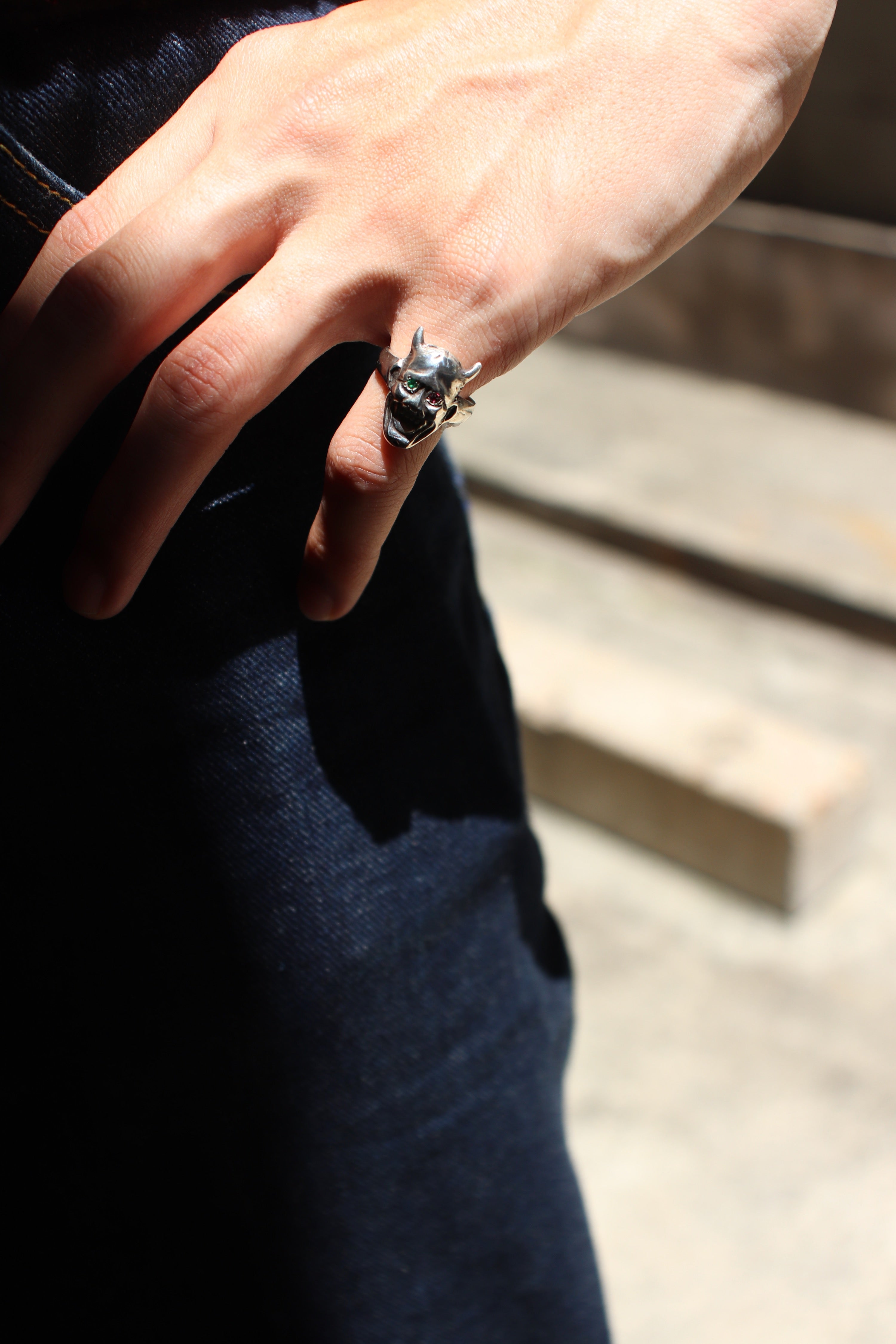 PINKEY SILVER RING “DEVILWIFE” – PALETTE art alive ONLINE STORE