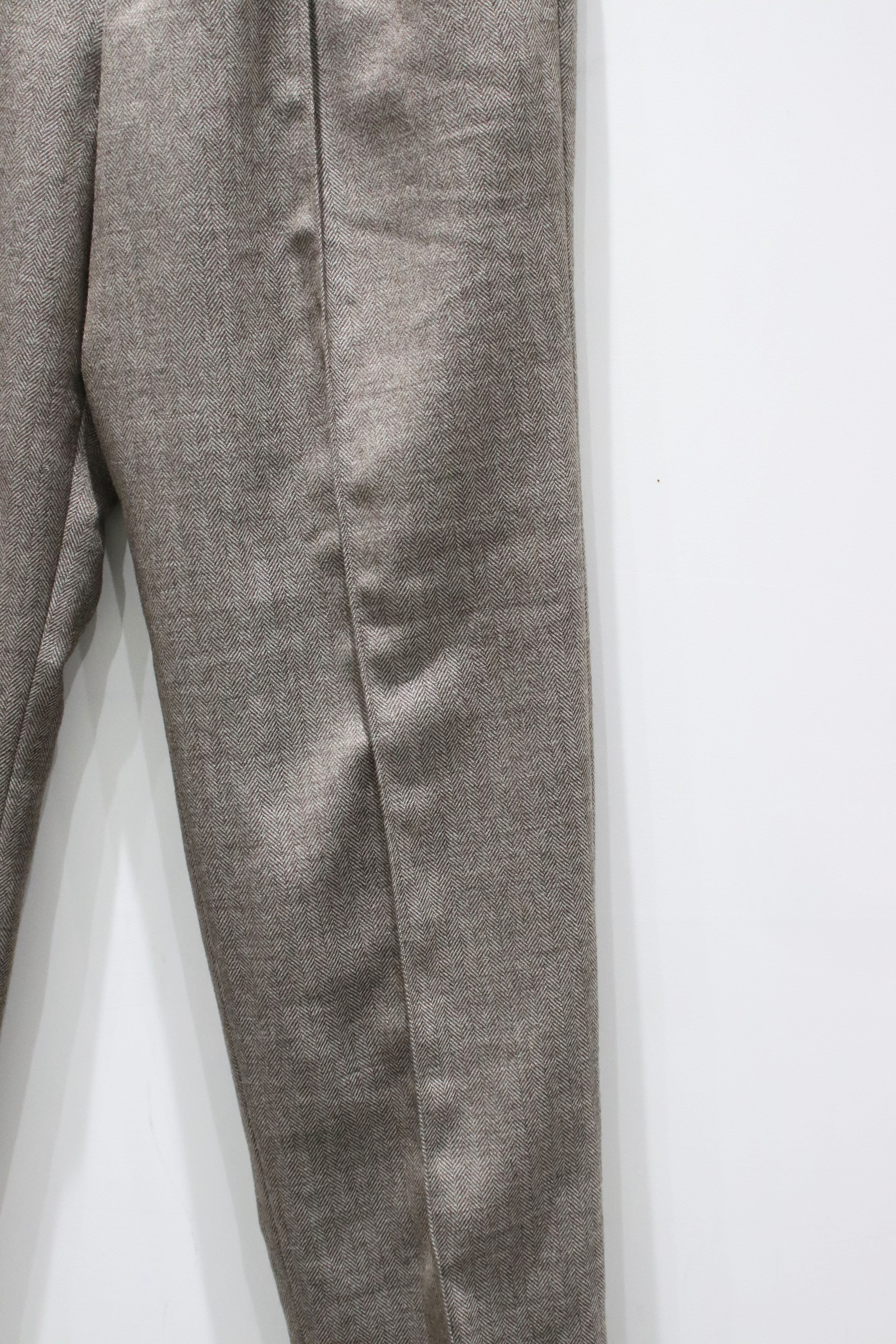 Urig（ウーリッヒ）のALPACA SAXONY CREASE STITCH PANTS HL GRAIGE(パンツ)の通販｜PALETTE ...