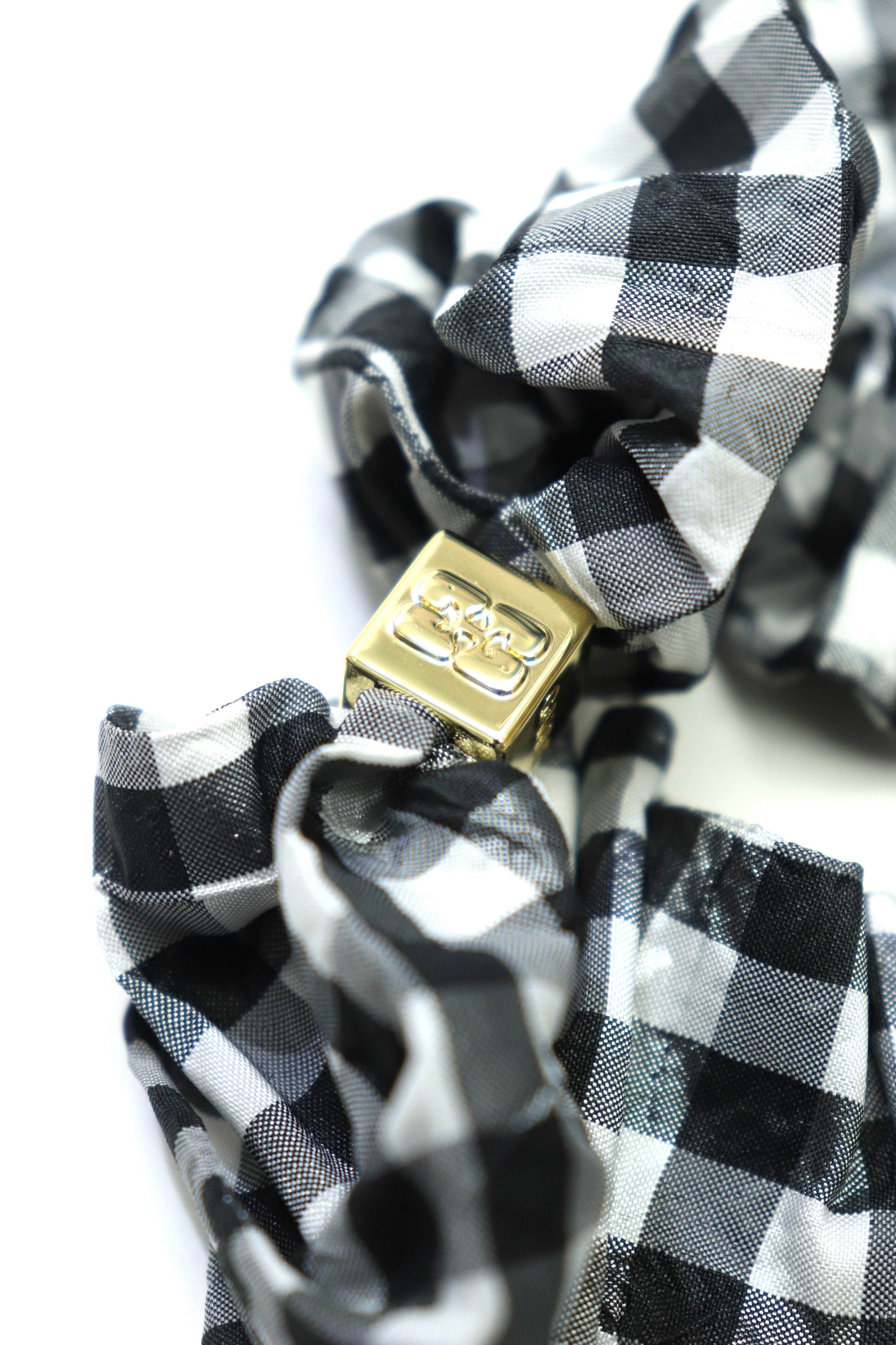 GANNI(ガニー)のCrinkled Taffeta Check Scrunchieの通販｜PALETTE art aliveのオンライン ...
