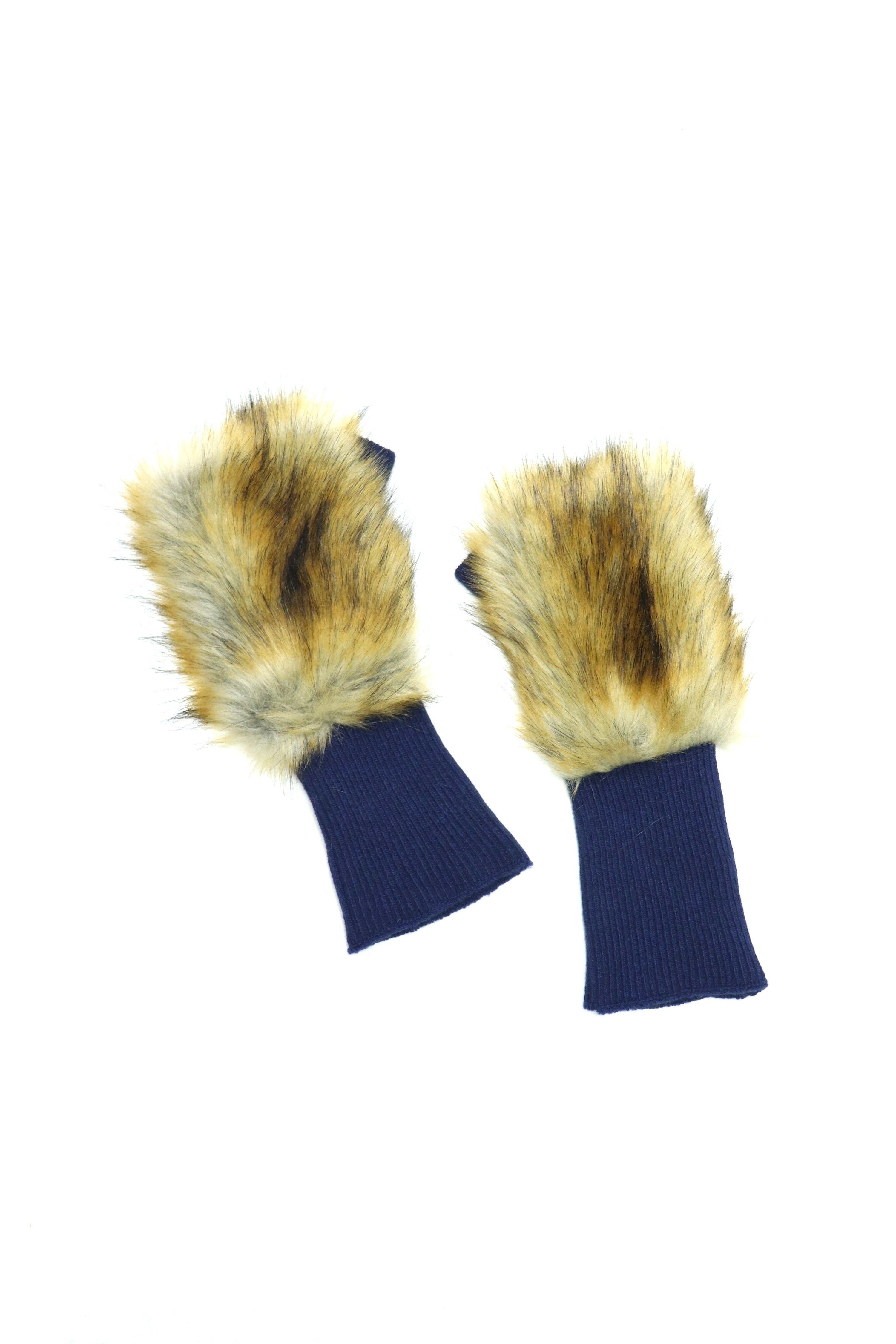 TOGA TOO(トーガ)のFur gloves BEIGEの通販｜PALETTE art aliveのオンラインショップ – PALETTE ...