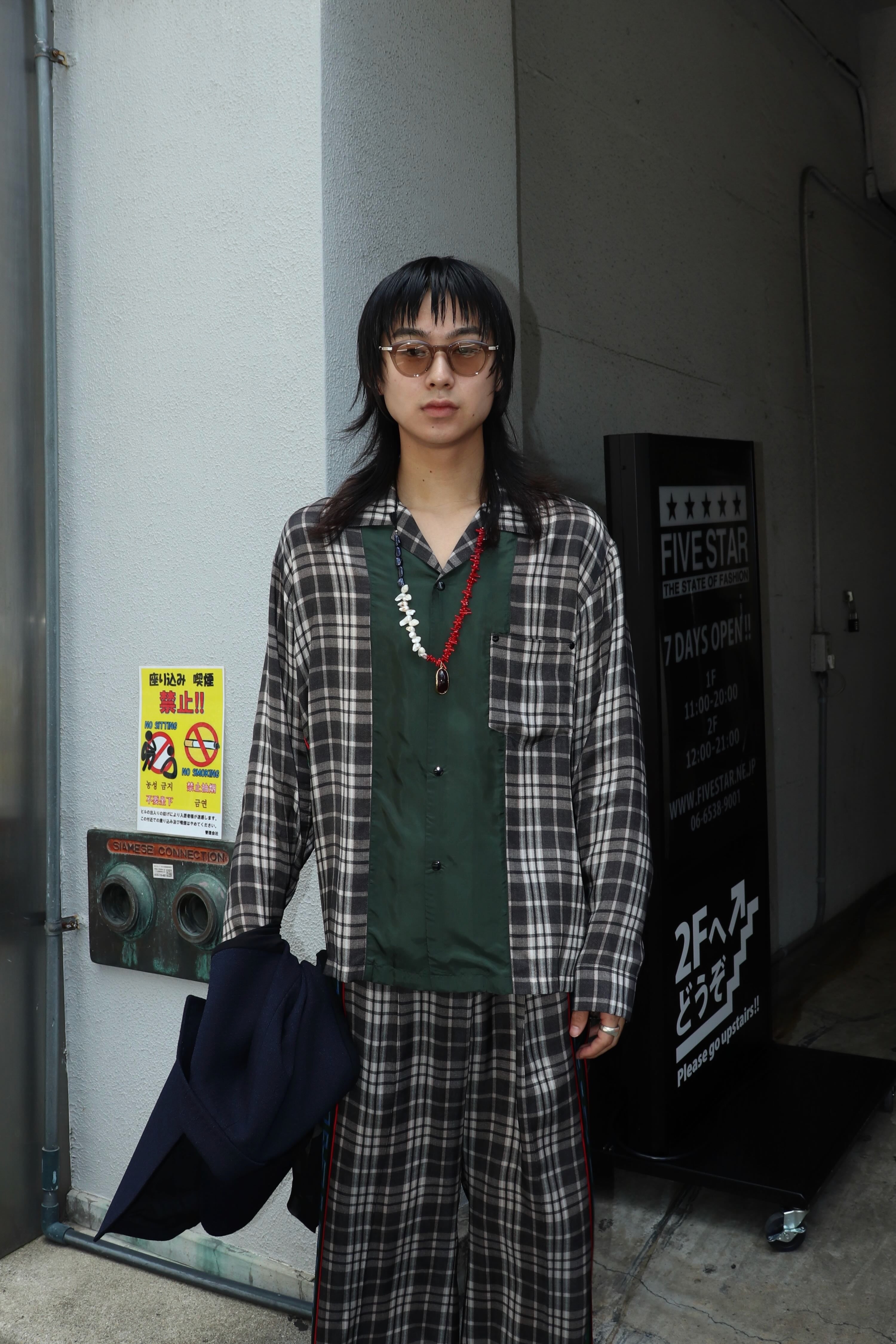 TOGA TOO(トーガ)のInner print shirt GRAYの通販｜PALETTE art aliveのオンラインショップ ...